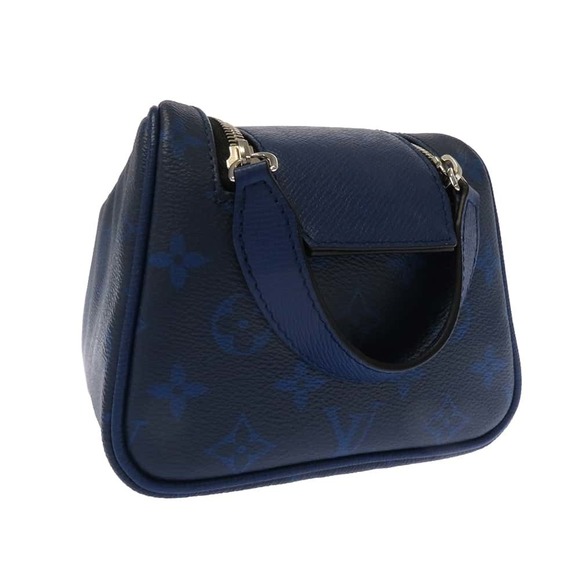 Louis Vuitton | Bags | Louis Vuitton Bag Clutch Kit Blue Dop Taigarama ...
